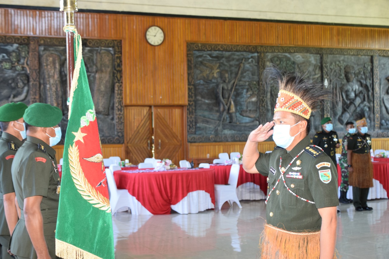 Danrem 174 Merauke Pimpin Acara Tradisi Korps Penerimaan Kasipers dan ...